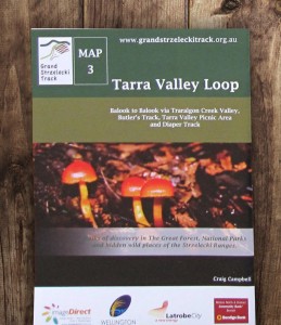 Topographical hiking maps - set of 6 (includes standard postage) - The ...